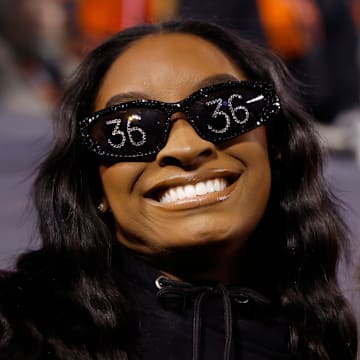 Simone Biles and Jonathan Owens Were the Definition of a ‘Power Couple ...