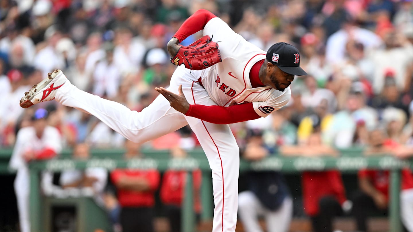 Red Sox Get Promising Aroldis Chapman Update After Closer Left Early With Injury