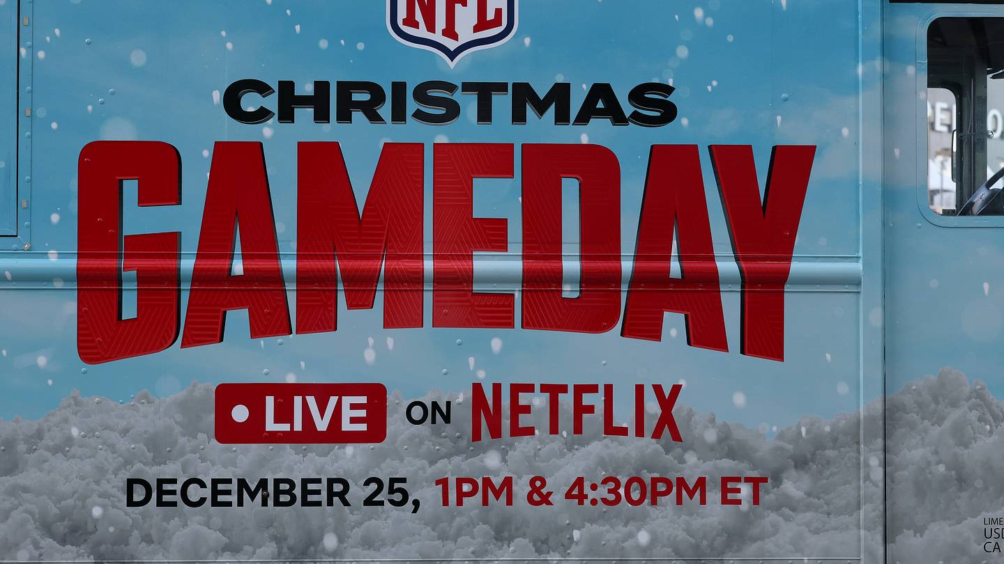 NFL gets coal for Christmas after forcing fans to watch Netflix: Best ...