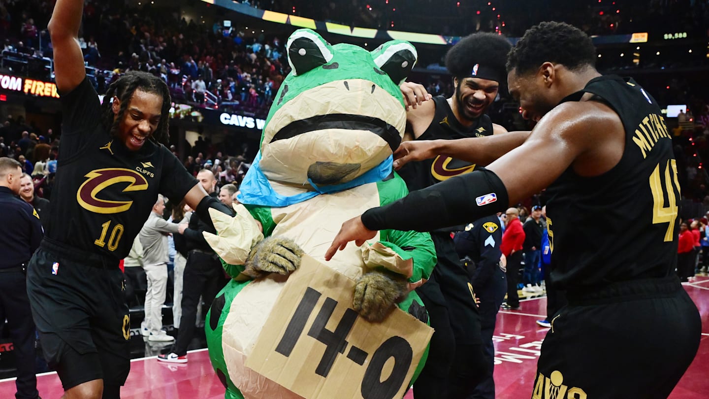 Undefeated Cleveland Cavaliers Starting Five Rookie Cards