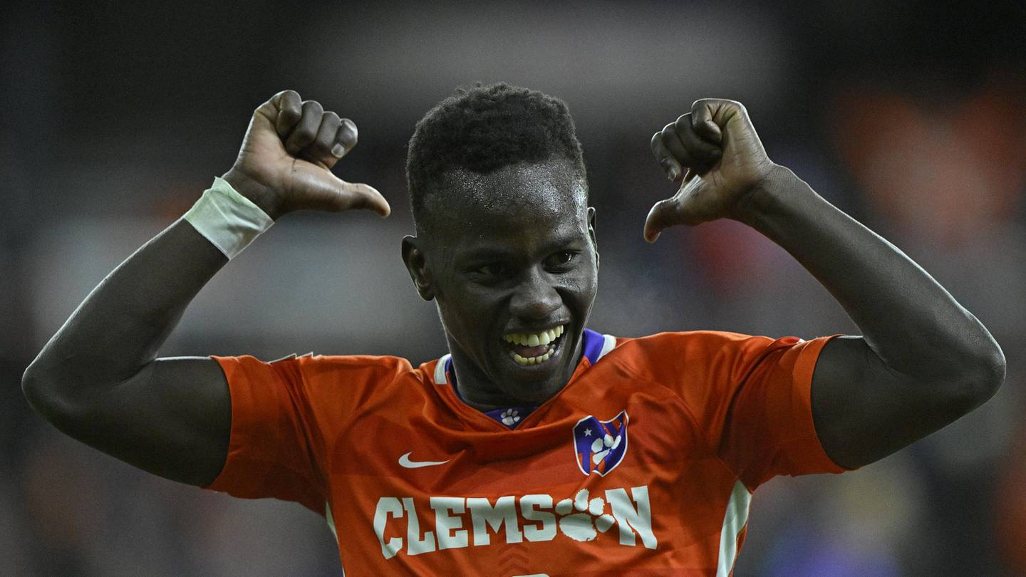 Clemson Tigers News: Ousmane Sylla, Hunter Helms, new PWO commitment