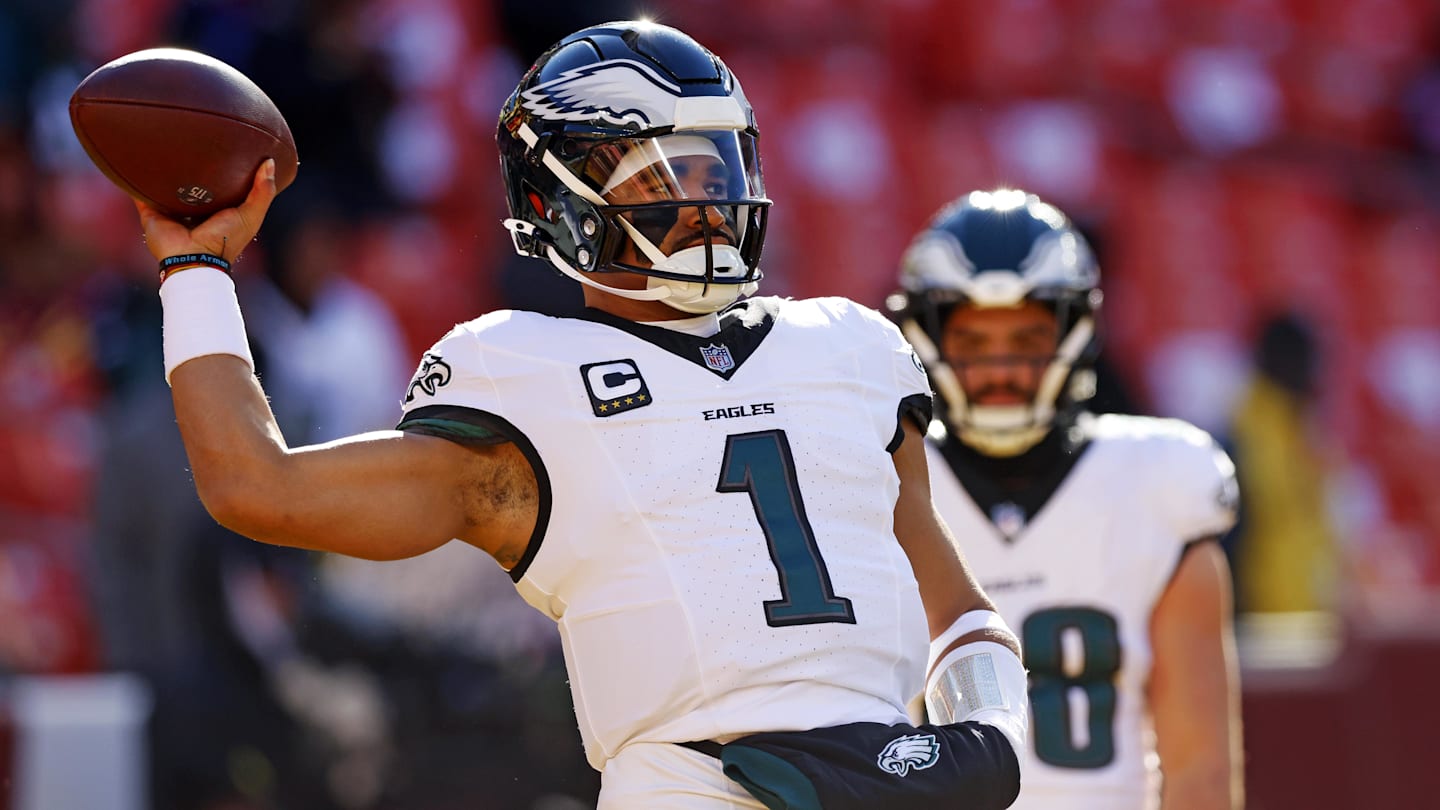 Eagles legend accidentally reveals Jalen Hurts' potential status for Sunday Eagles legend accidentally reveals Jalen Hurts' potential status for Sunday