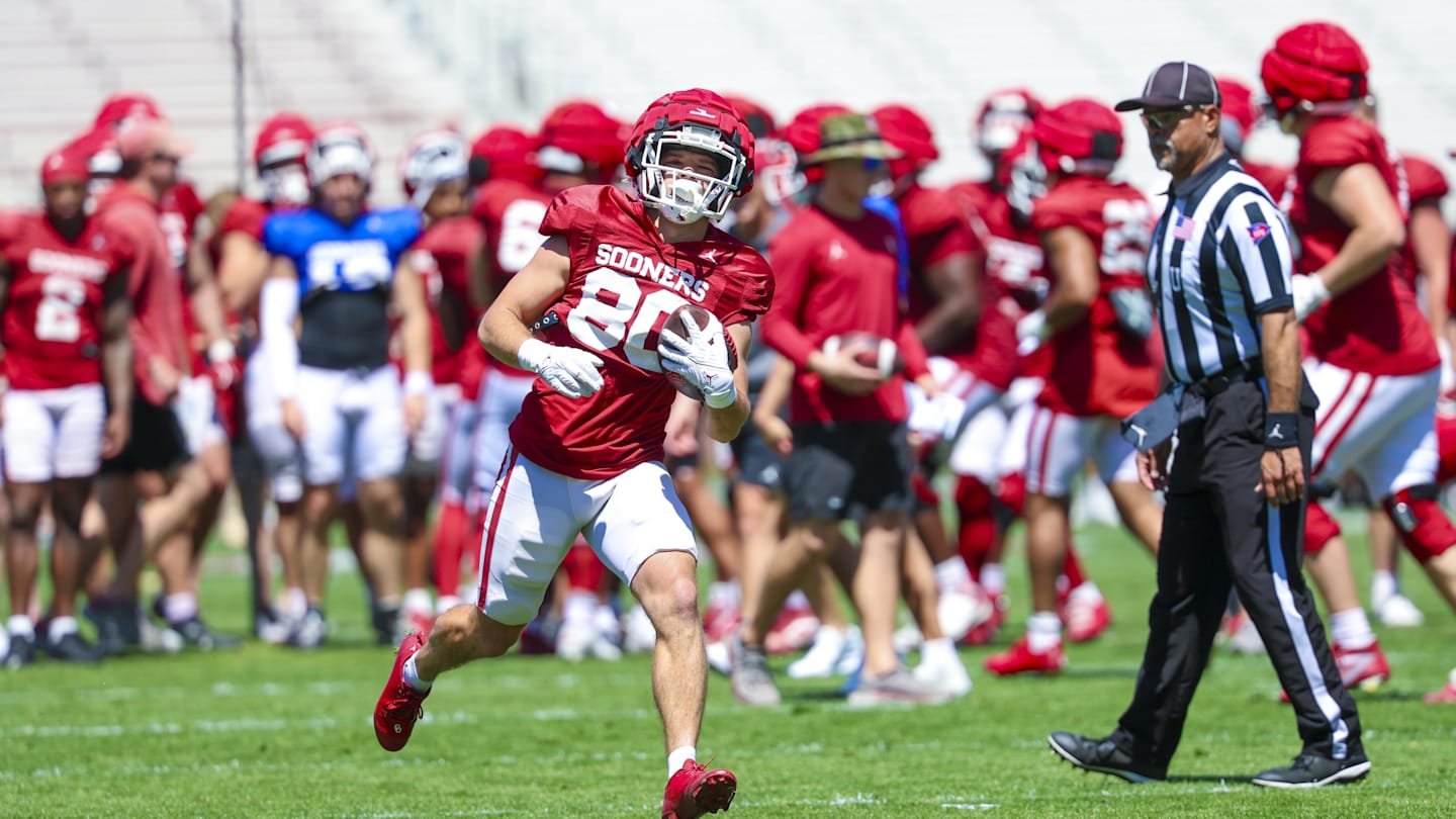 Oklahoma Wide Receiver Receives Baker & Emily Mayfield Walk-on Scholarship