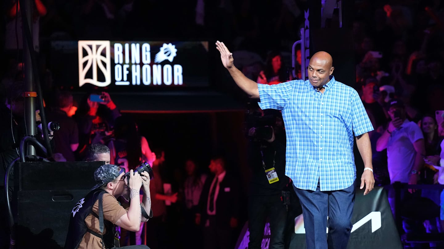 Phoenix Suns Legend Charles Barkley to Retire From Broadcasting