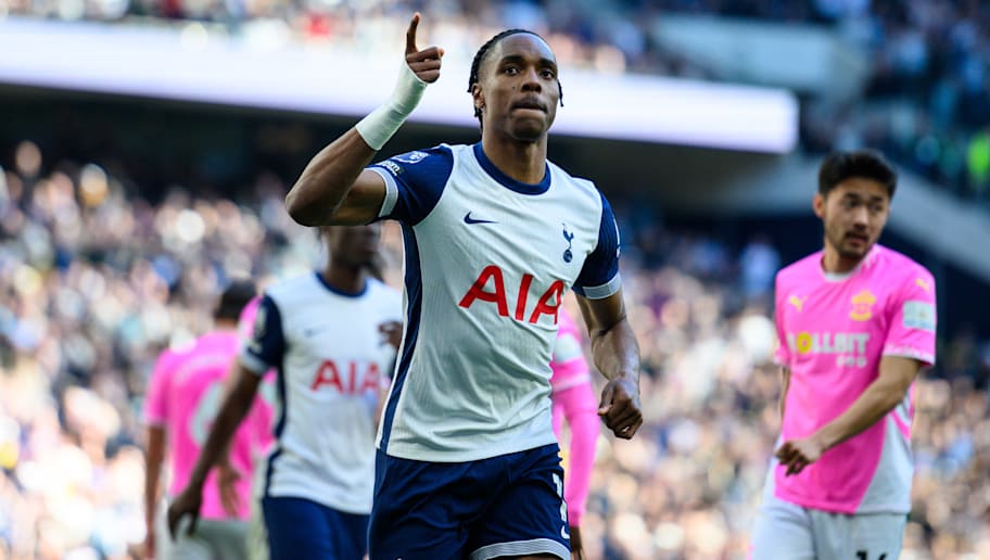 Tottenham make decision on permanent Mathys Tel transfer