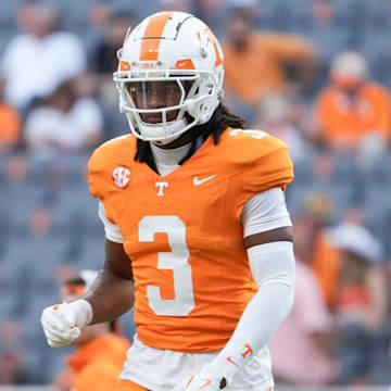 Tennessee vs Kentucky Final Score - Vols Roll Wildcats to Open Series