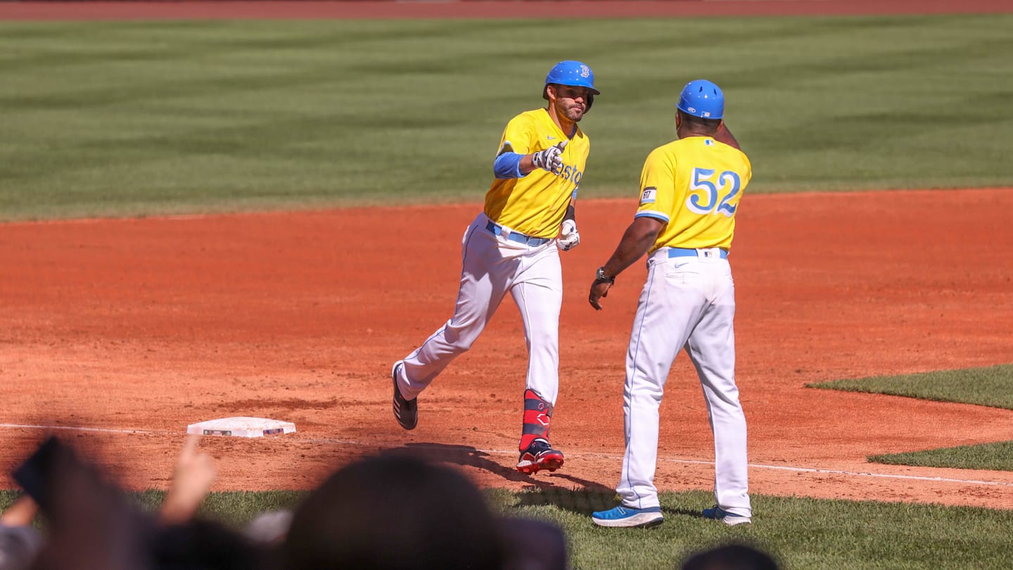 Red Sox Loosely Linked To Reunion With 6-Time All-Star If They Miss On ...