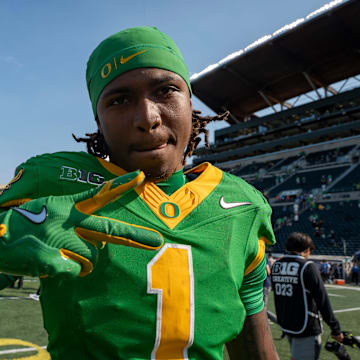 Oregon Ducks' Dakorien Moore Run-Blocking Grade Puts Nation On Notice
