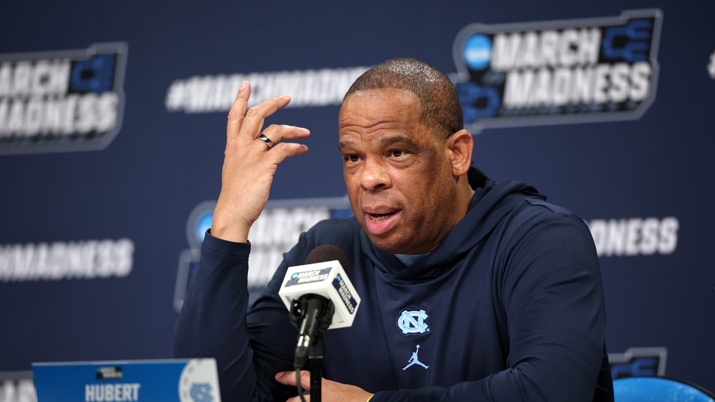 Everything North Carolina Coach Hubert Davis Said About Facing Alabama