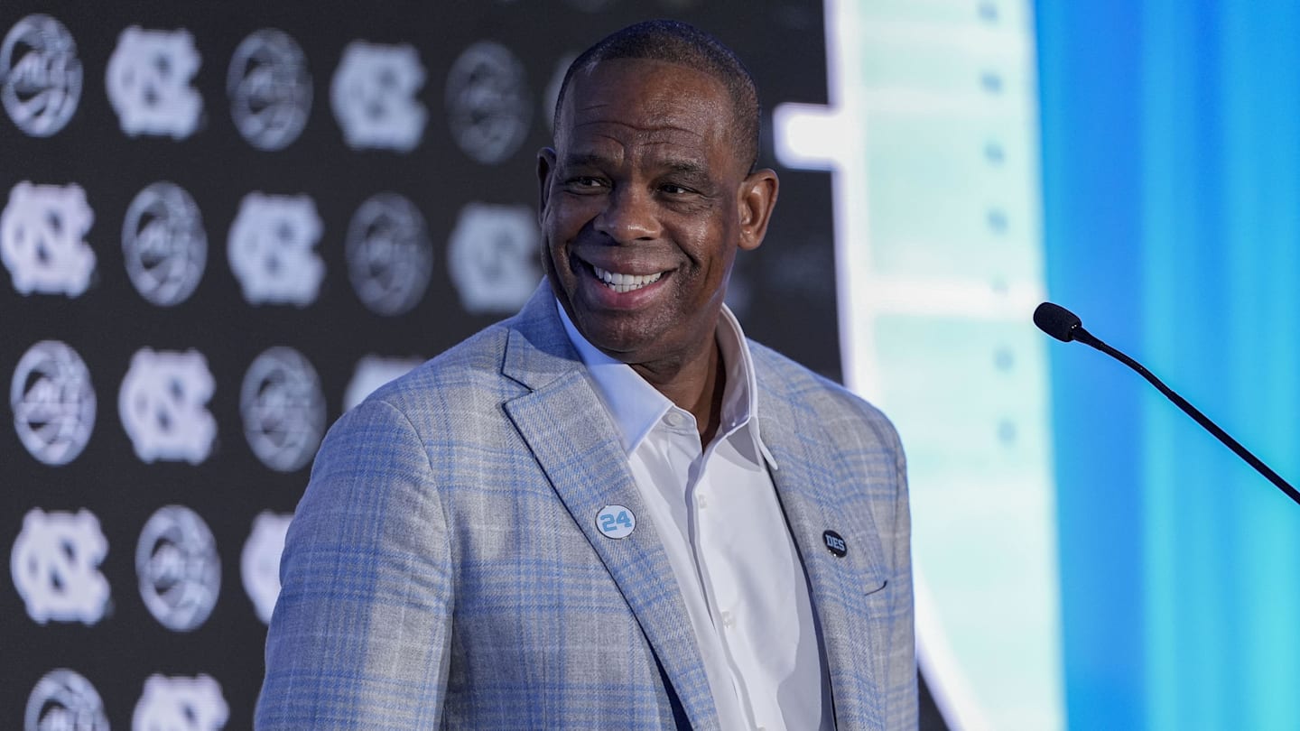 Isaiah Denis commits to Hubert Davis and the UNC basketball program