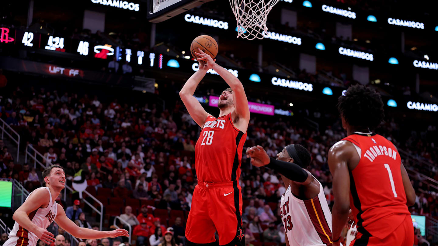 Rockets Drop Game Against Heat Despite Alperen Şengün's Double Double