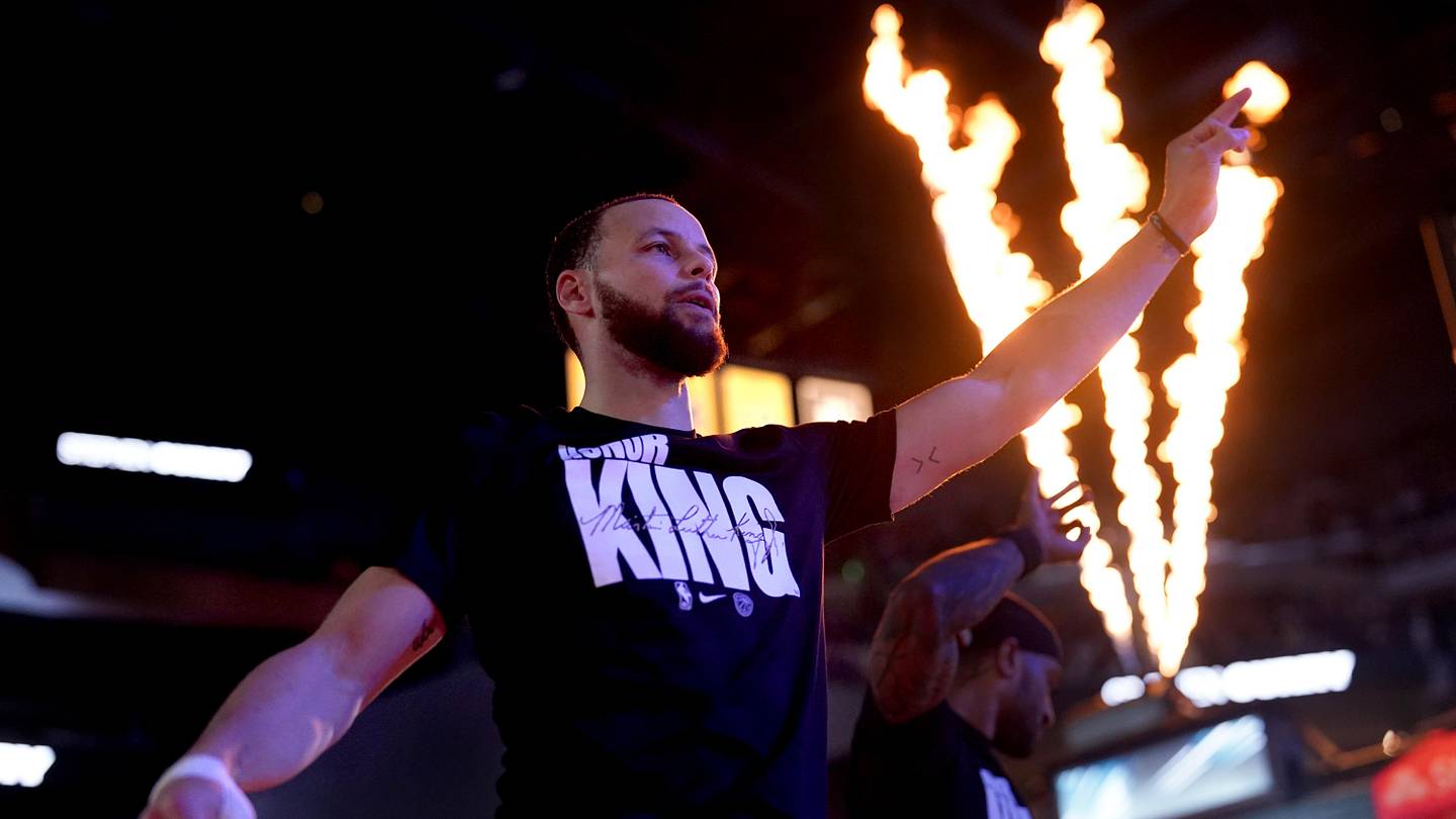 Steph Curry Announces Heartfelt Off-Court News On Monday
