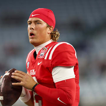 Ole Miss Rebels Coach Lane Kiffin Celebrates 3 Years Alcohol-Free on ...