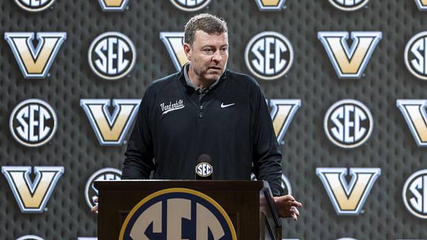 How Mark Byington, Vanderbilt Basketball Expect to Play Differently in ...