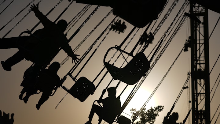 7 scariest amusement parks in horror