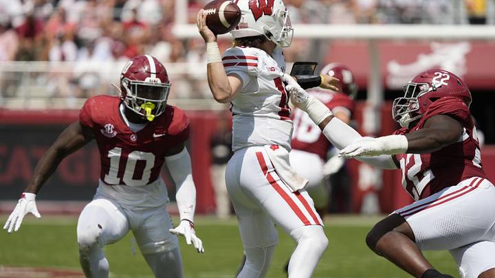 Assessing blame for Wisconsin Badgers offensive struggles against ...