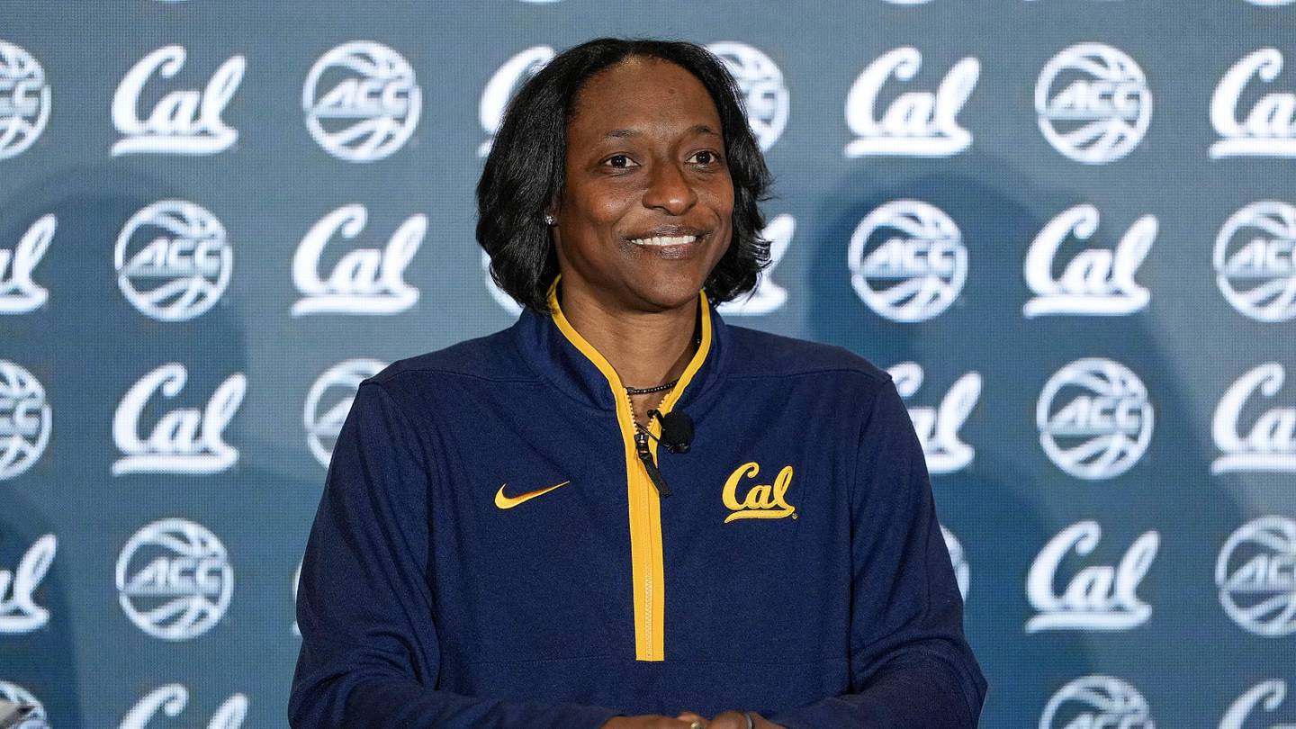 Cal Women's Basketball Coach Charmin Smith Lands New 5-Year Contract