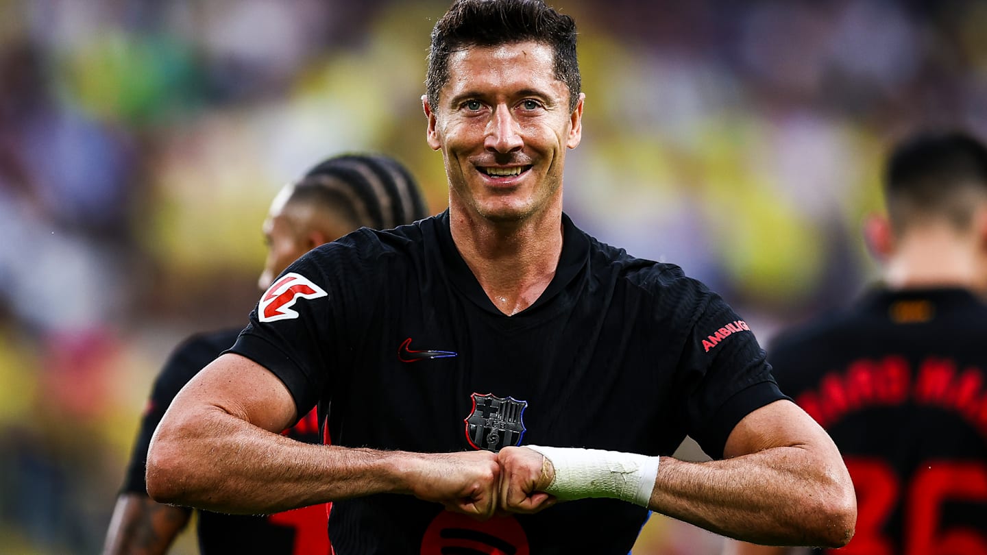 Robert Lewandowski: Being on the verge of being sold to finding his ...
