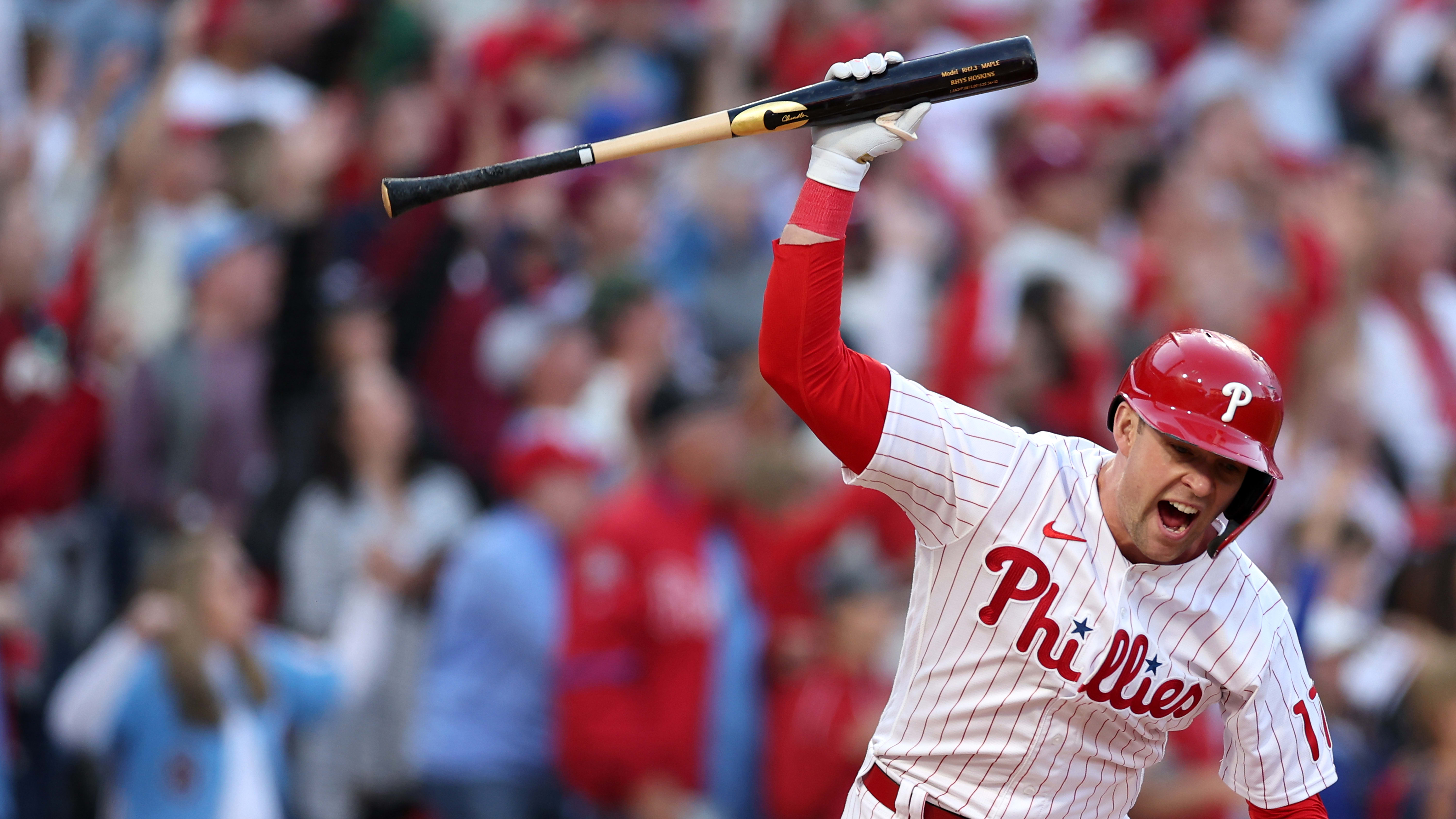 Phillies fans irate after Brewers steal Rhys Hoskins' bat spike moment