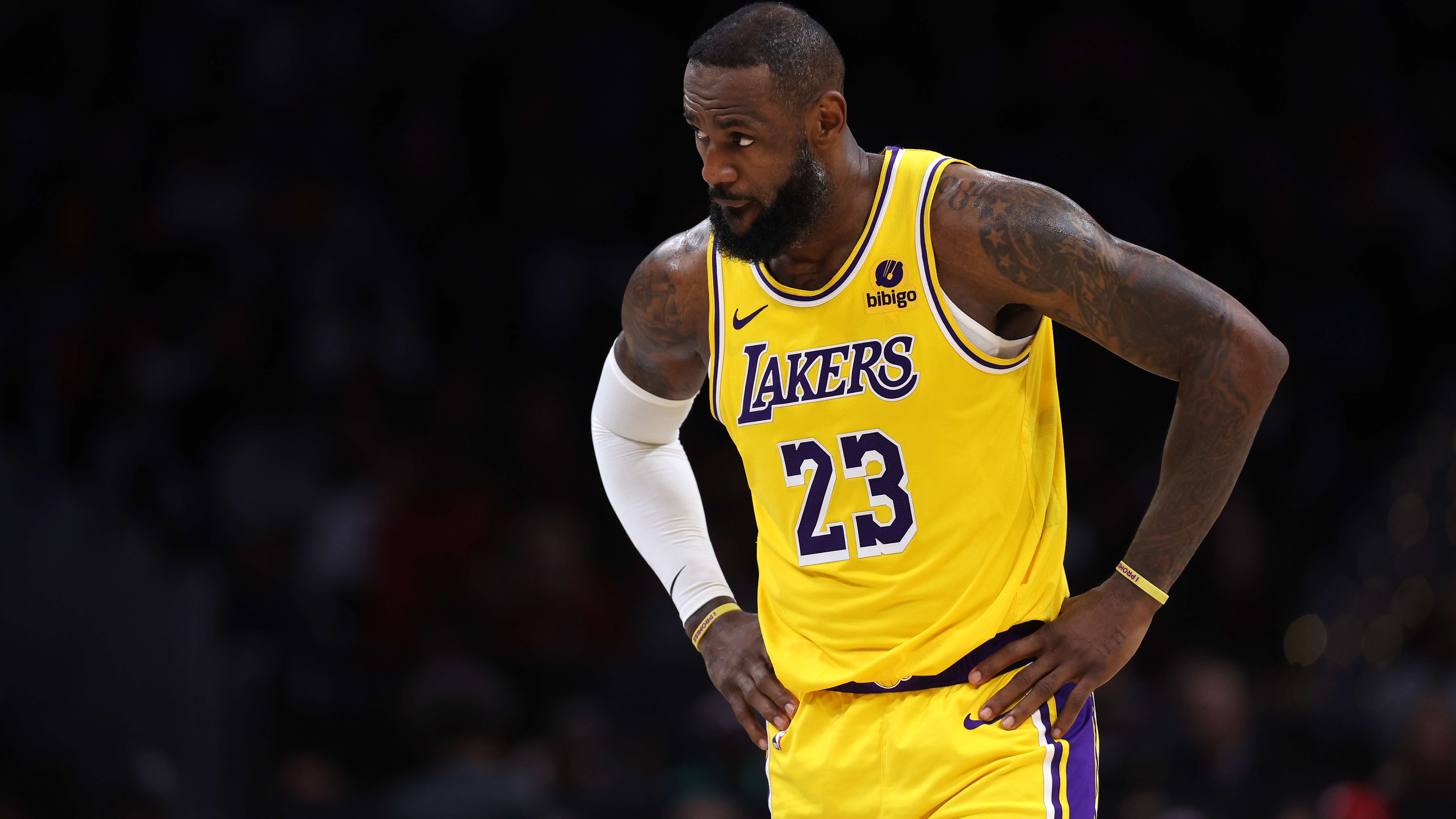 Grade the Trade: LeBron James heads home as Lakers land superstar in ...