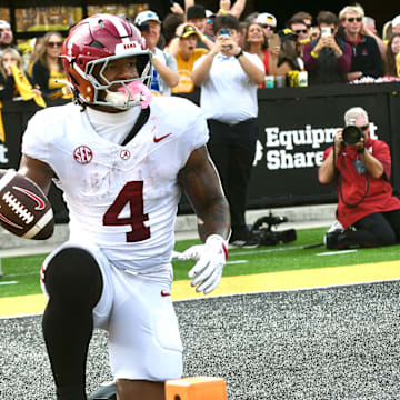 Why One Alabama Offensive Lineman Sees Less Snaps as 'Good Thing'