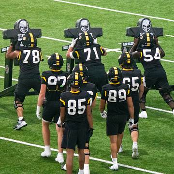 2025 NFL Draft Profile: Missouri Defensive End Johnny Walker Jr.2025 ...