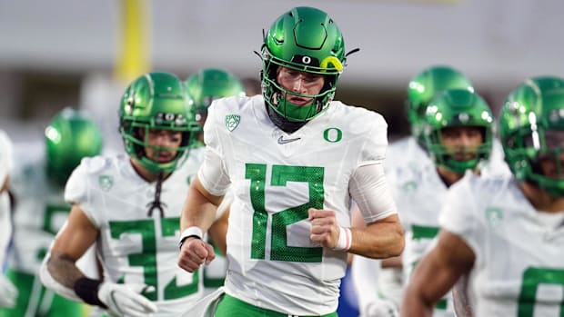 Quarterback Tyler Shough 'Fastest-Rising' NFL Draft Prospect: Steelers ...