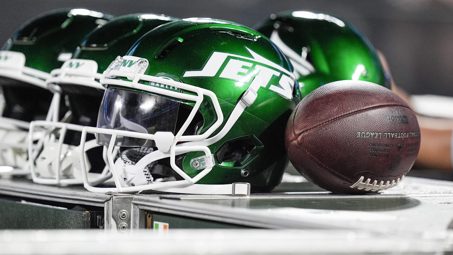 49ers Quietly Sign Ex-Jets Star After Rough Year