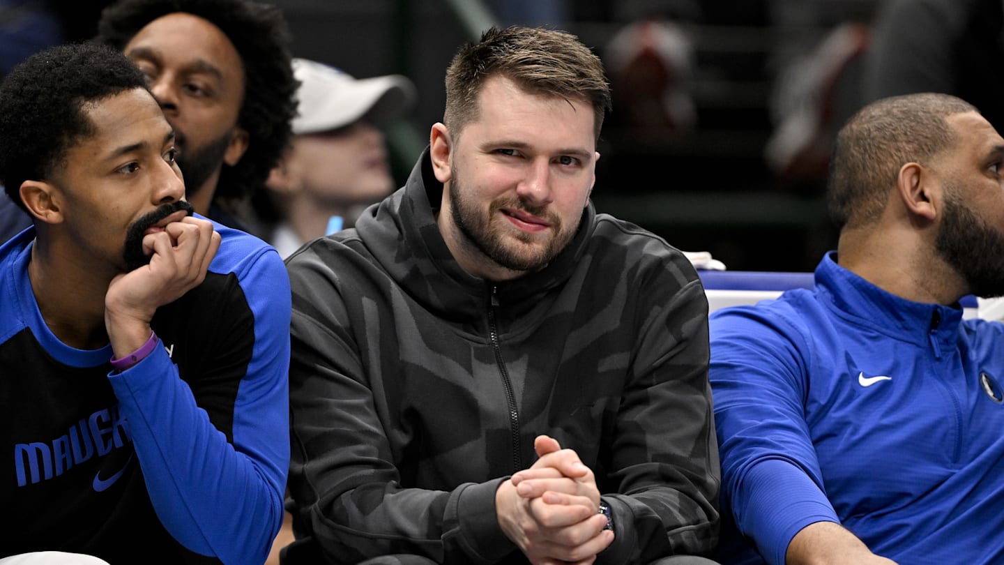 Luka Doncic's controversial weight looks untrue in Lakers first video on private jet