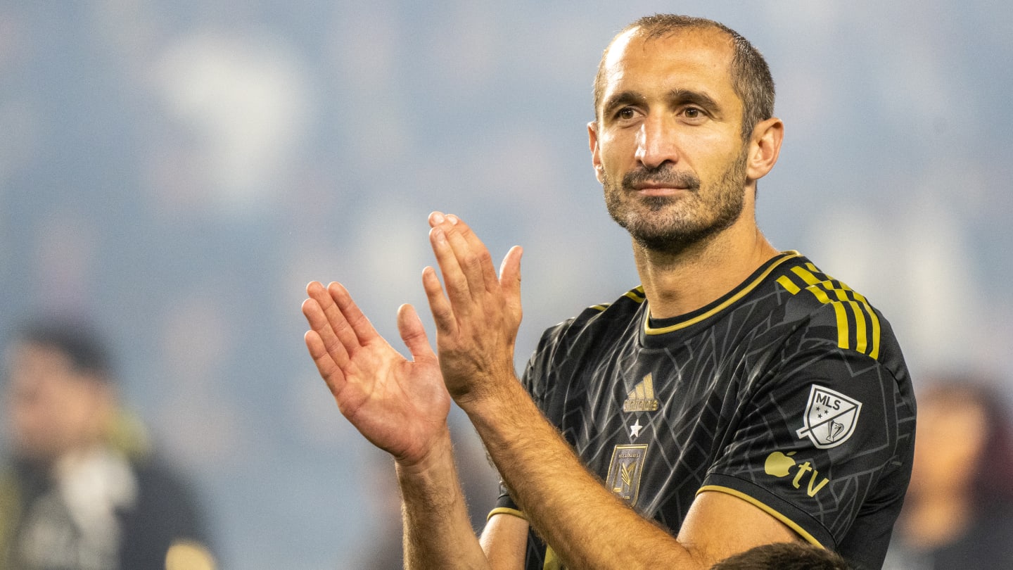 Giorgio Chiellini Si Ritira è Ufficiale Laddio Al Calcio Giocato