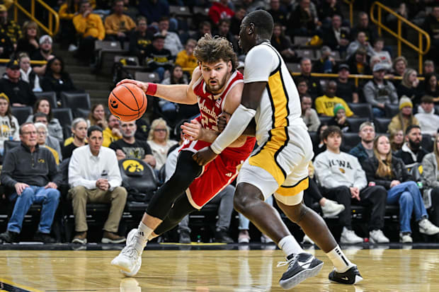 Nebrasketball Collapses in Second Half, Falls at Iowa in Overtime
