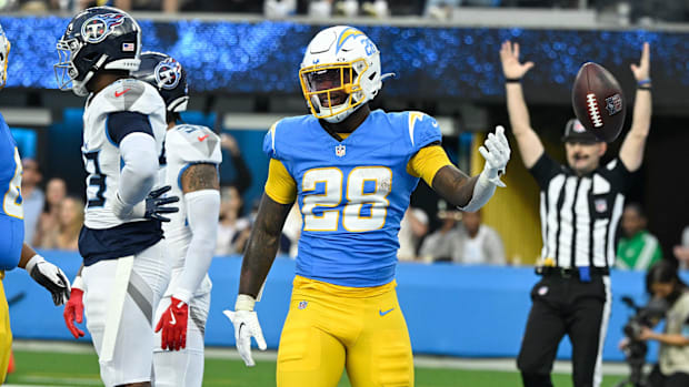 NFL experts make consensus prediction on Chargers Week 9 game vs. lowly ...