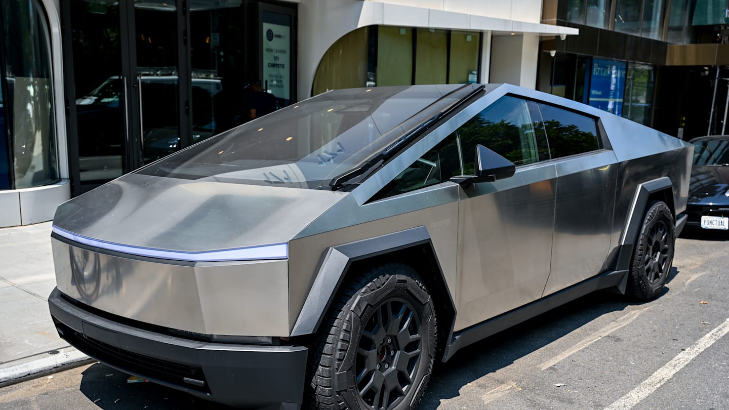 Fortnite adds Tesla's Cybertruck