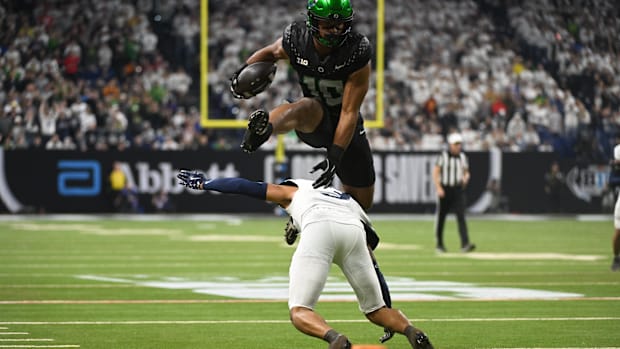 Oregon Ducks Depth Chart Projection Before Spring Game: Dakorien Moore ...