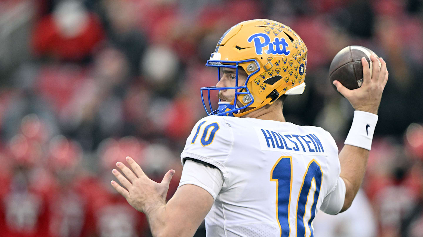 Pitt Panthers QB Named to Prestigious Award Watchlist