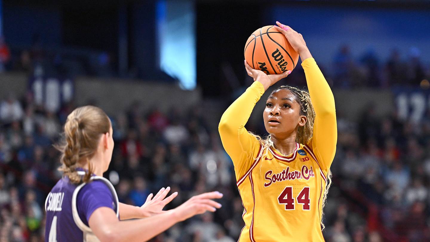 USC Trojans Defeated By UConn Huskies: UConn Advances To Final Four vs ...