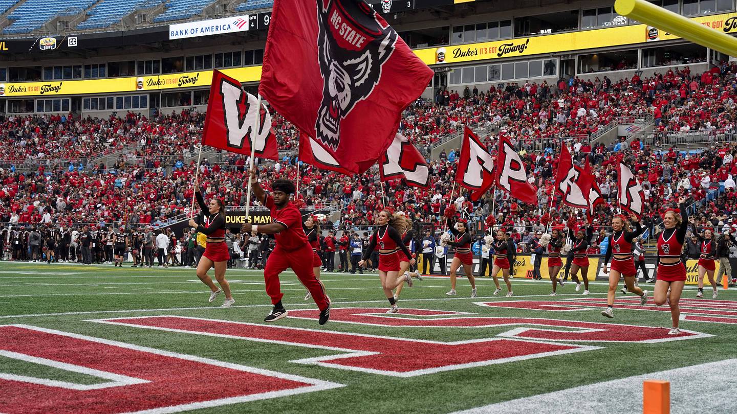 Gigantic Recruit Pledges Allegiance to NC State Football Program