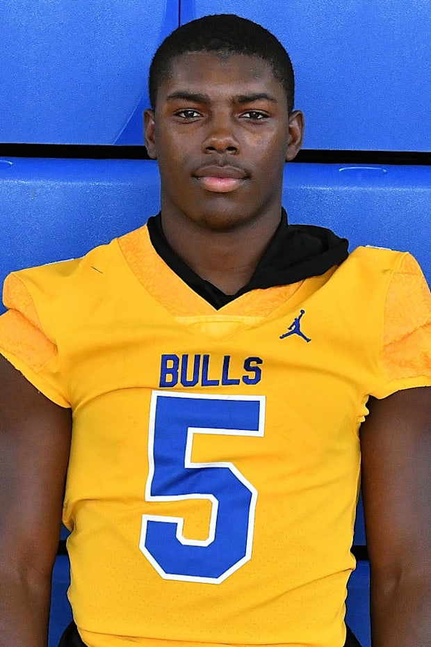 How Kamren Kinchens Turned My Cause My Cleats Into a Tribute to Family, Miami, and the Kids Who ...