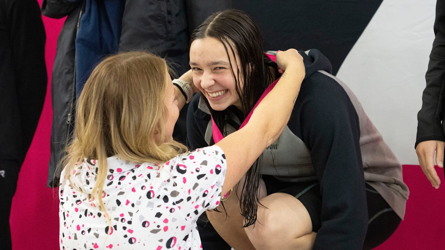 Iowa girls state swimming: Grace Hoeper goes out with two state titles