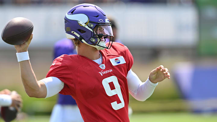 Veteran Vikings players rave about J.J. McCarthy: 'You can tell he ...