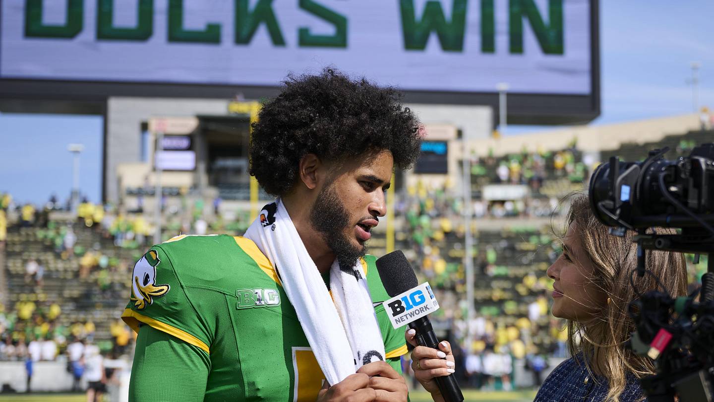 Oregon Quarterback Dante Moore Generating NFL Draft, Heisman Trophy Buzz