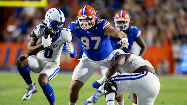 Florida Gators' Joey Slackman Pursuing Career as Offensive Lineman in NFL