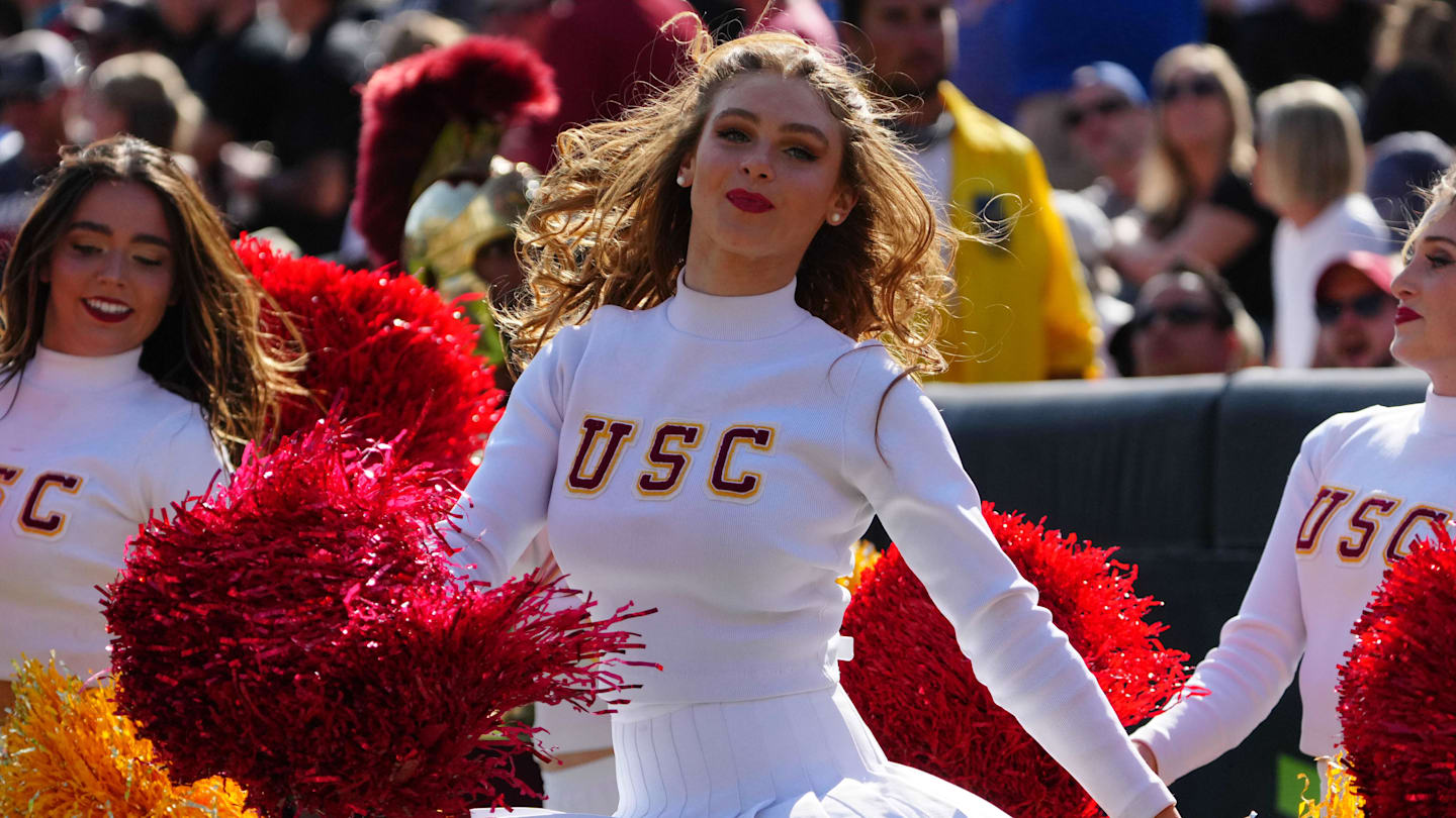 College football today: Bowl game schedule for Friday