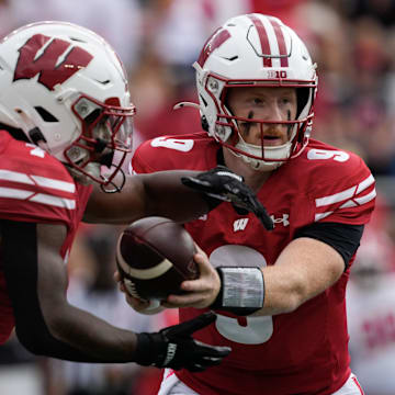 Instant analysis: Wisconsin Badgers blowout win masks concerns vs ...