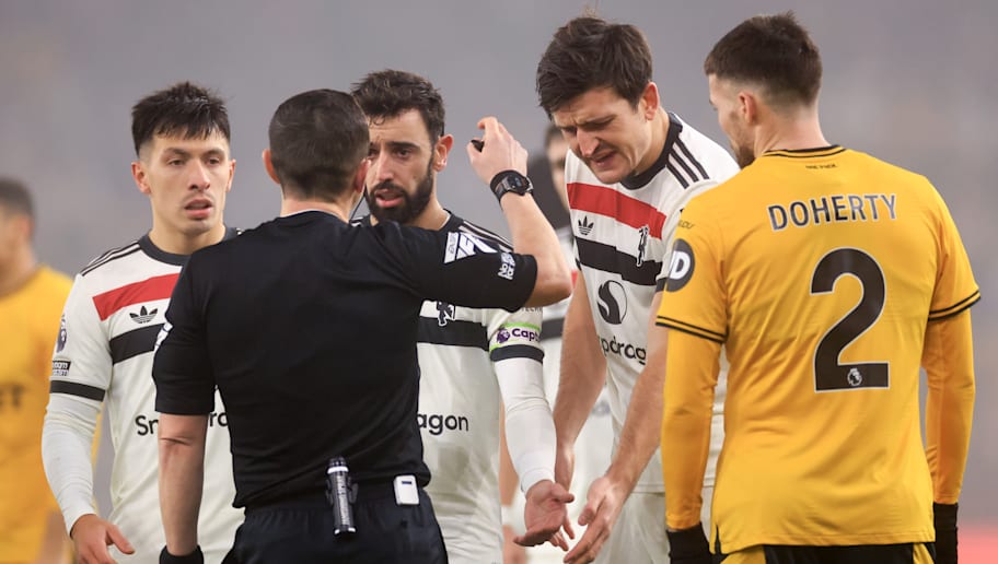 How long Bruno Fernandes will be suspended after Wolves red card