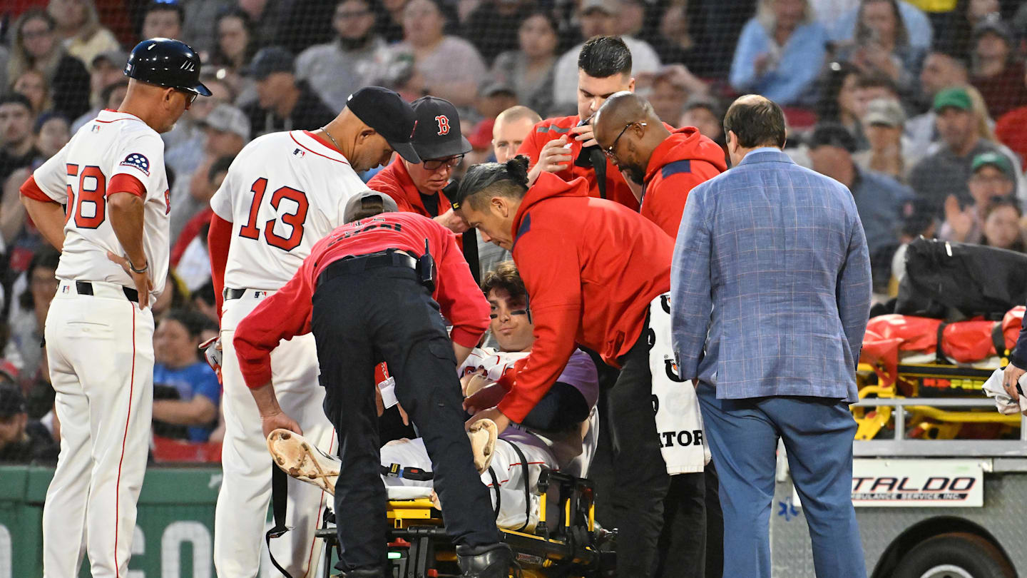 Alex Cora Had Such a Scary Description of Knee Injury That Hospitalized ...