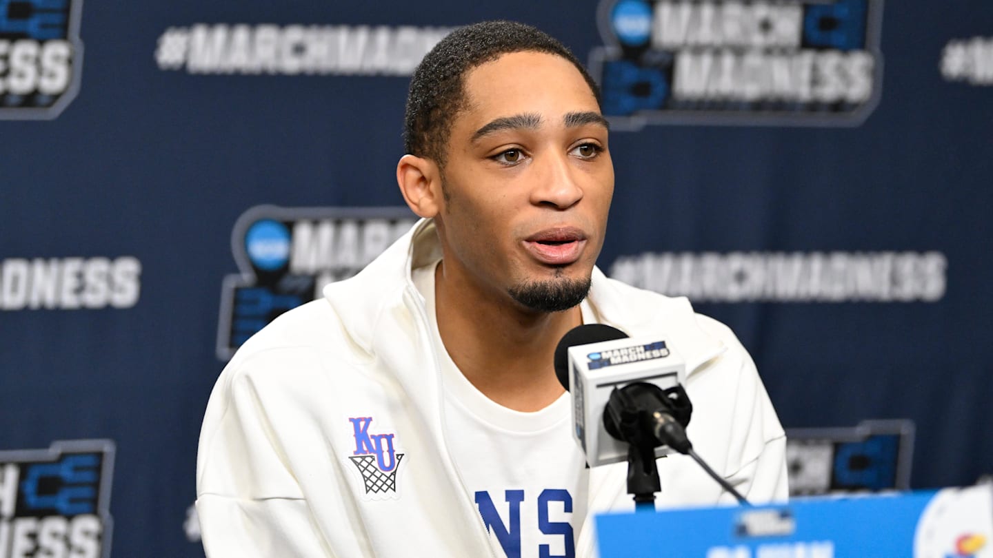 Kansas Point Guard Dajuan Harris Jr. Pens Farewell to Jayhawk Fans