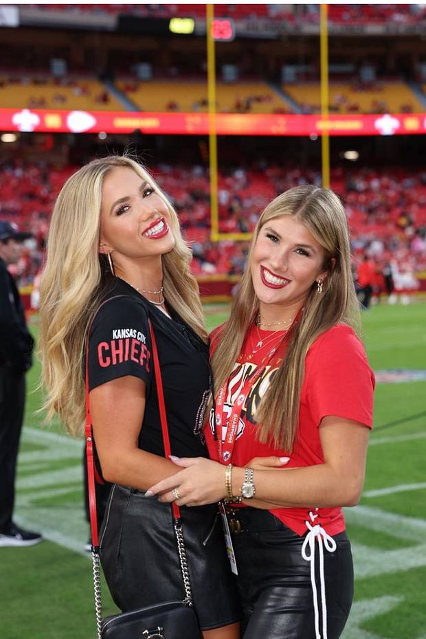 Chiefs heiresses Gracie Hunt, Ava slay in side-by-side jaw-dropping ...