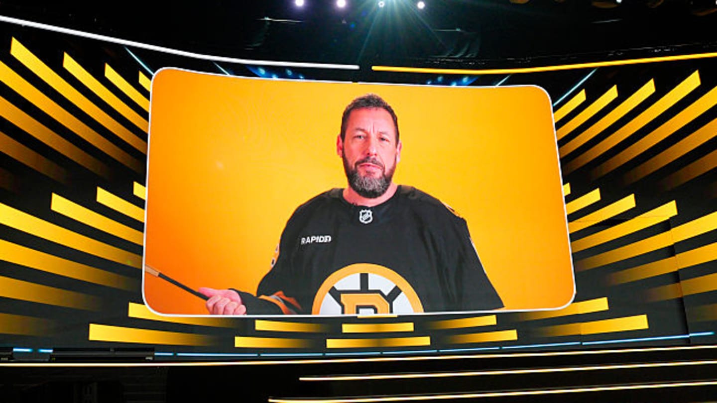 Callaway Releases Hockey Stick-Style Putter Ahead of 'Happy Gilmore 2 ...