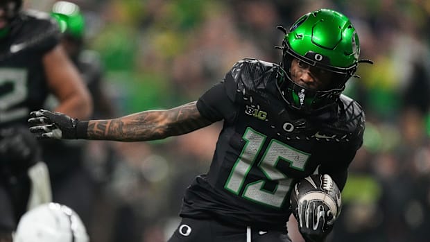 Oregon Ducks' Tez Johnson Projected Starting NFL Slot Receiver? Denver ...